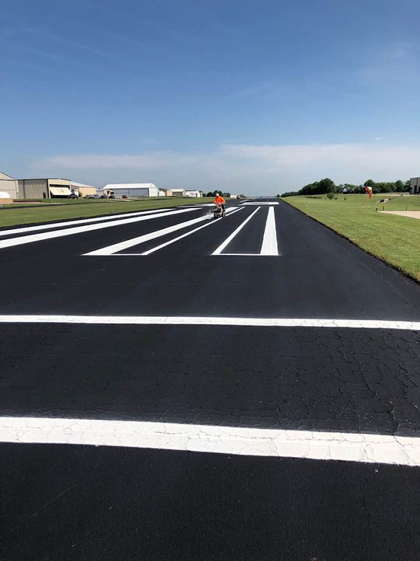 Asphalt Sealcoating Arlington, Dallas, Forth Worth, Grapevine, Irving