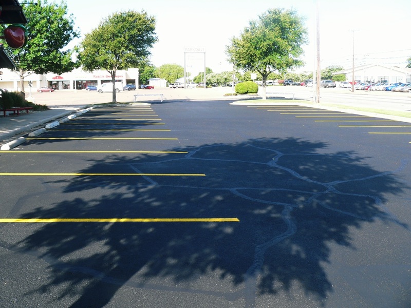 Asphalt Sealcoating Arlington, Dallas, Forth Worth, Grapevine, Irving